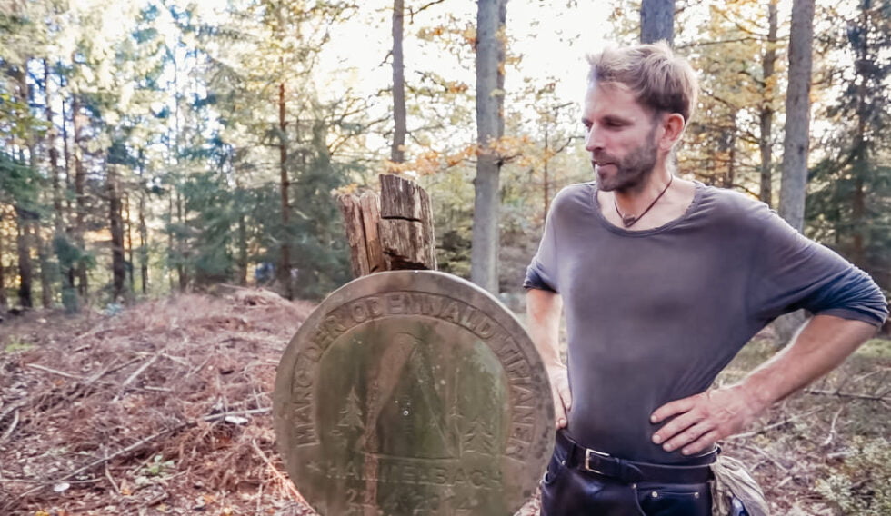 Aussteiger lebt 7 Jahre im Wald: Die Geschichte von Marc Freukes